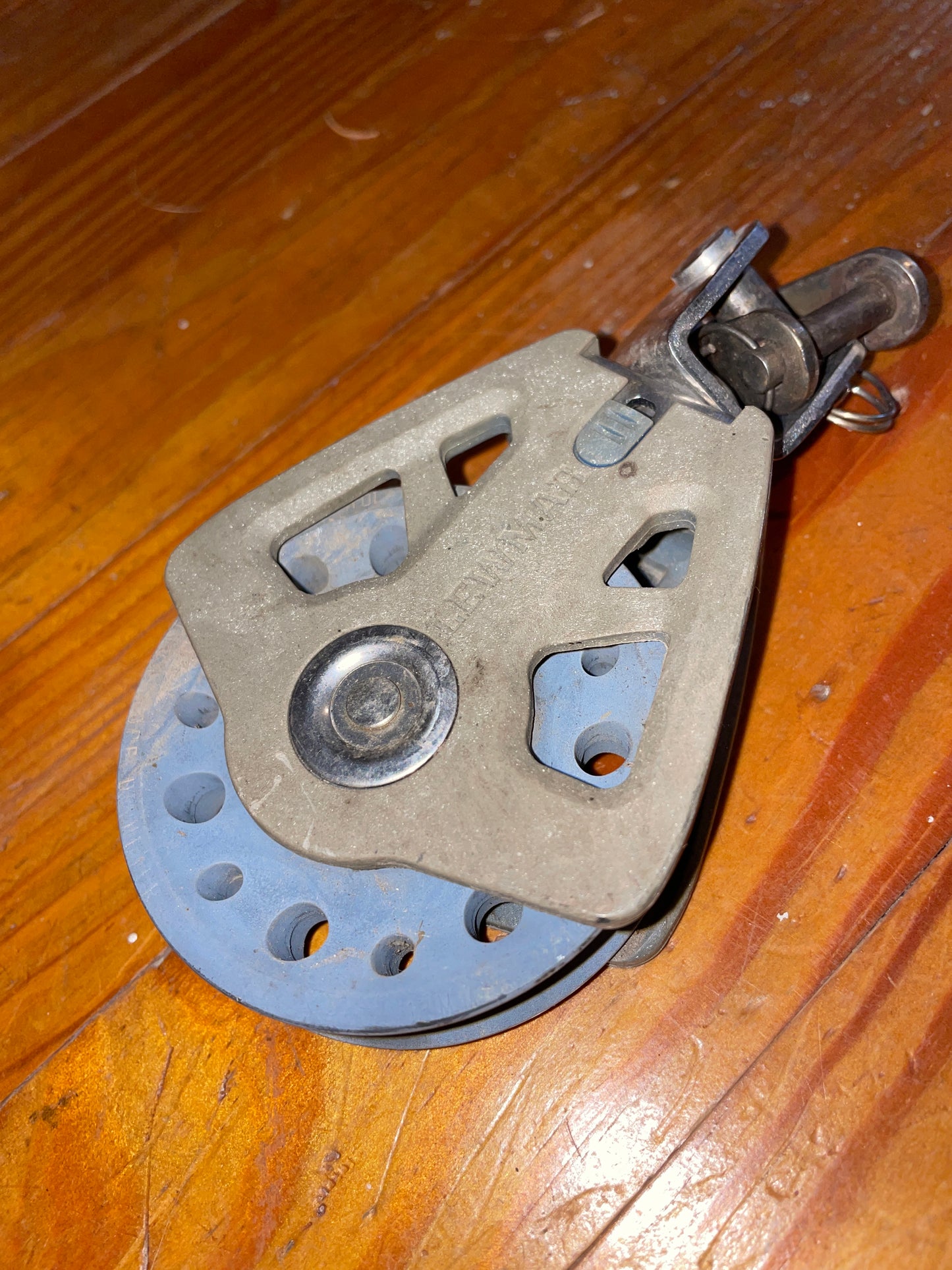 Lewmar Single Swivel Block With 3” Sheave- 1/2” Line – Sailboat Parts