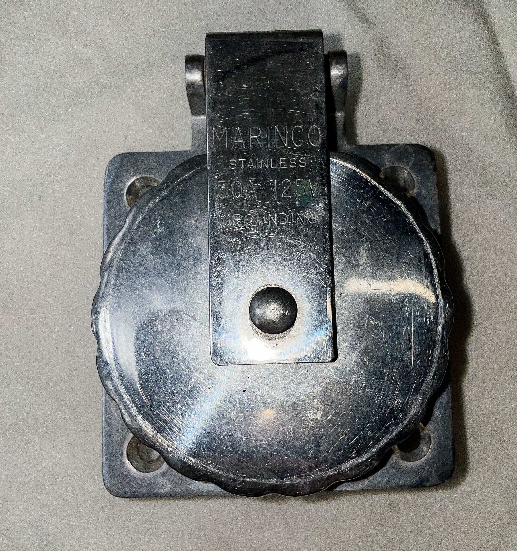 Marinco Stainless Steel 30A 125V Grounding Plug – Sailboat Parts